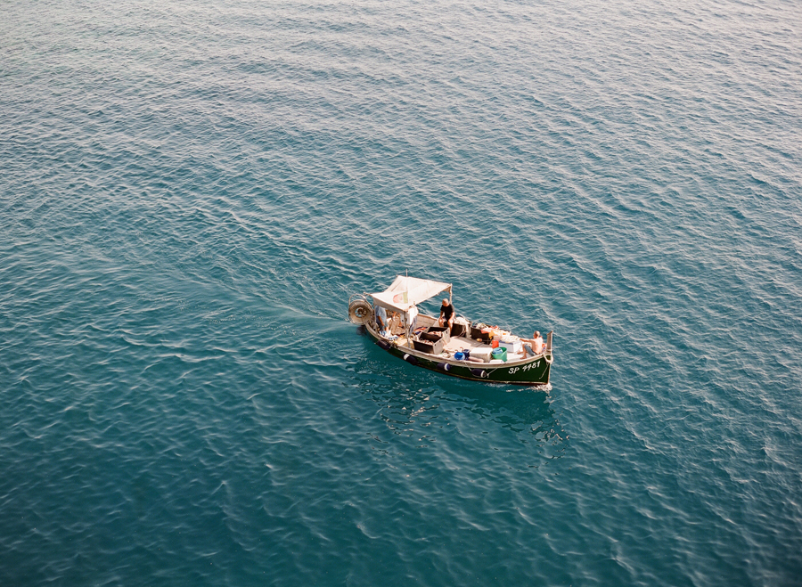 Italian River Boat - Entouriste