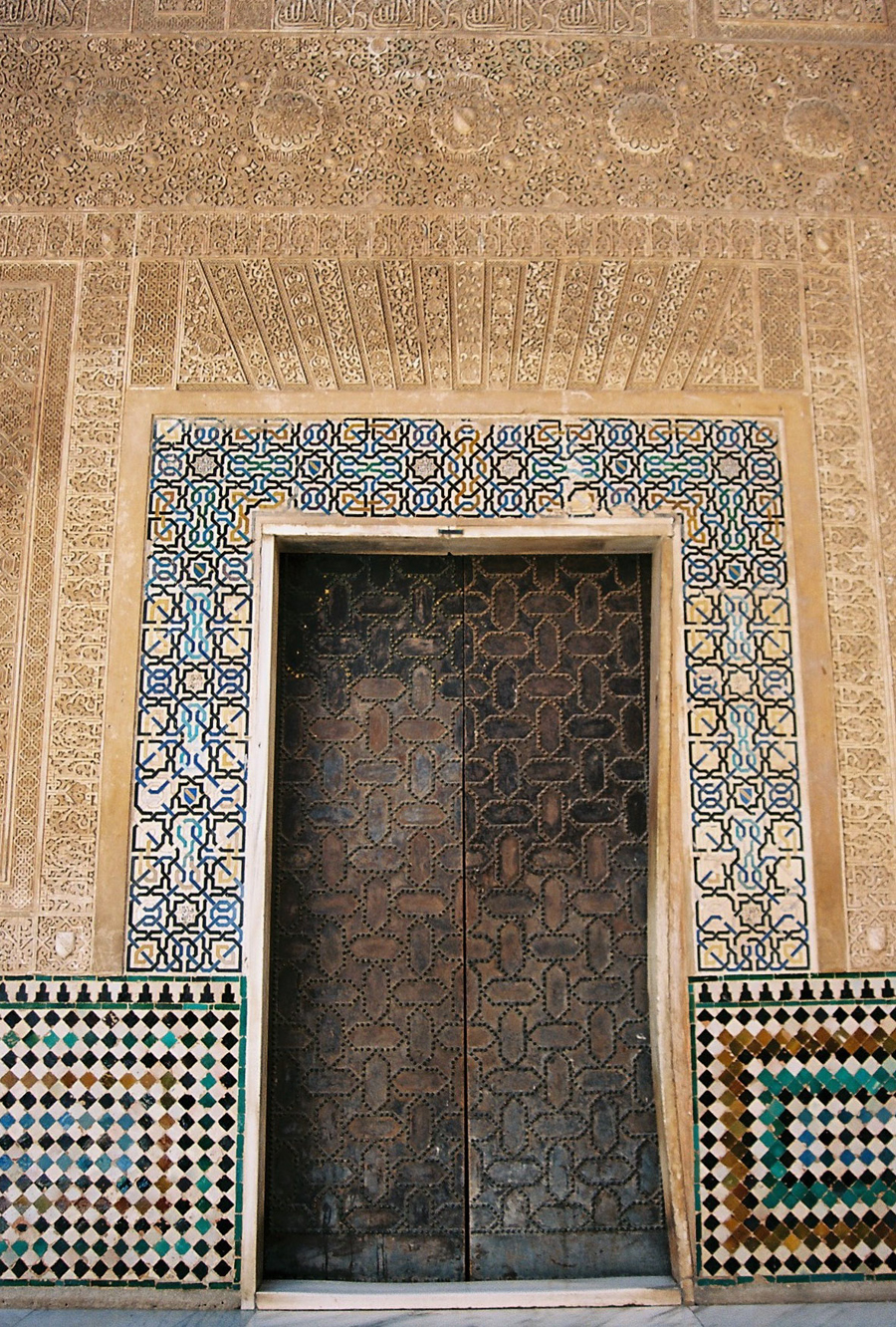 Alhambra Door - Entouriste