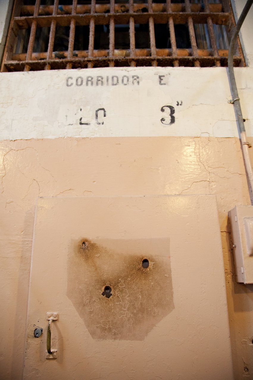 Alcatraz Cell Door - Entouriste