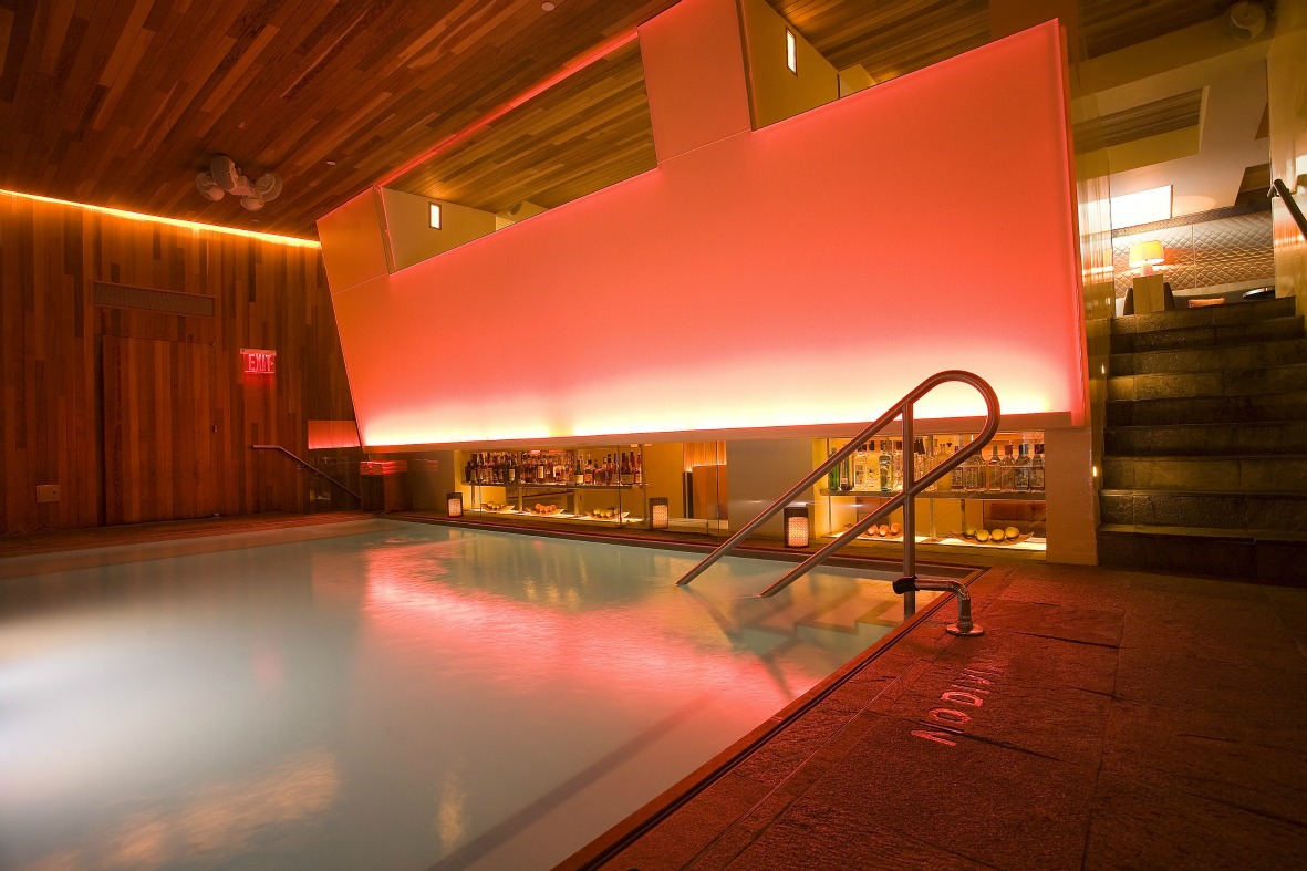 7 Amazing Swimming Pools - Entouriste