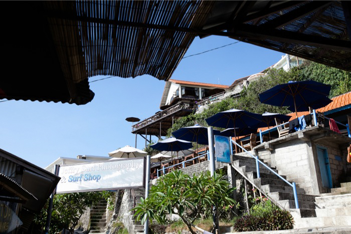 Surf Shop in Uluwatu Bali - Entouriste