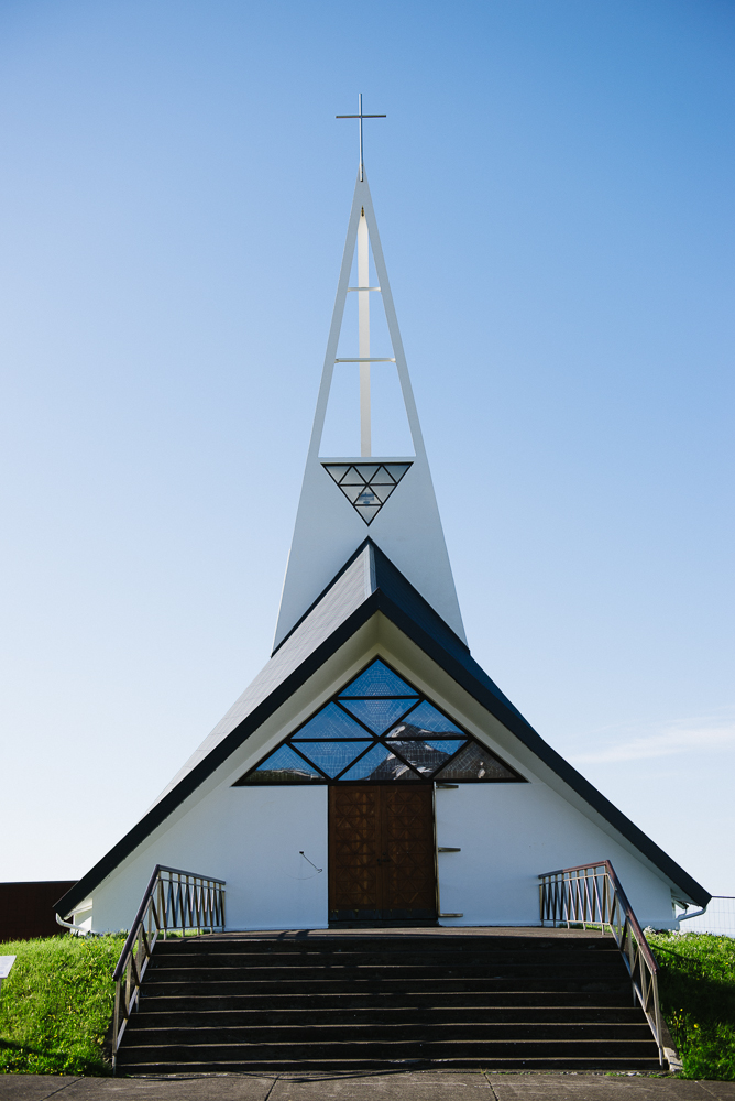 Olafsvik Church - Entouriste