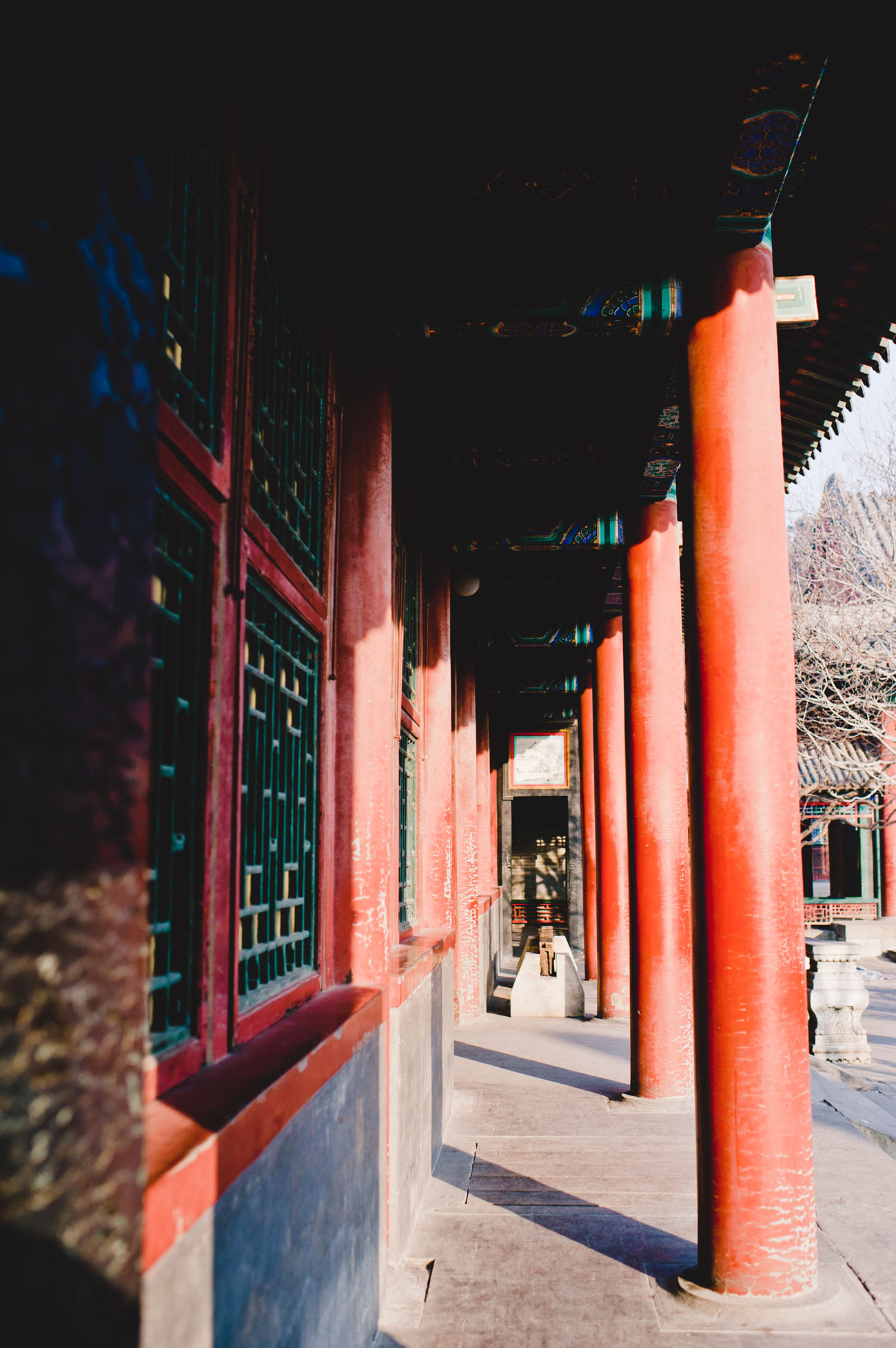 Red Pillars in Summer Palace - Entouriste
