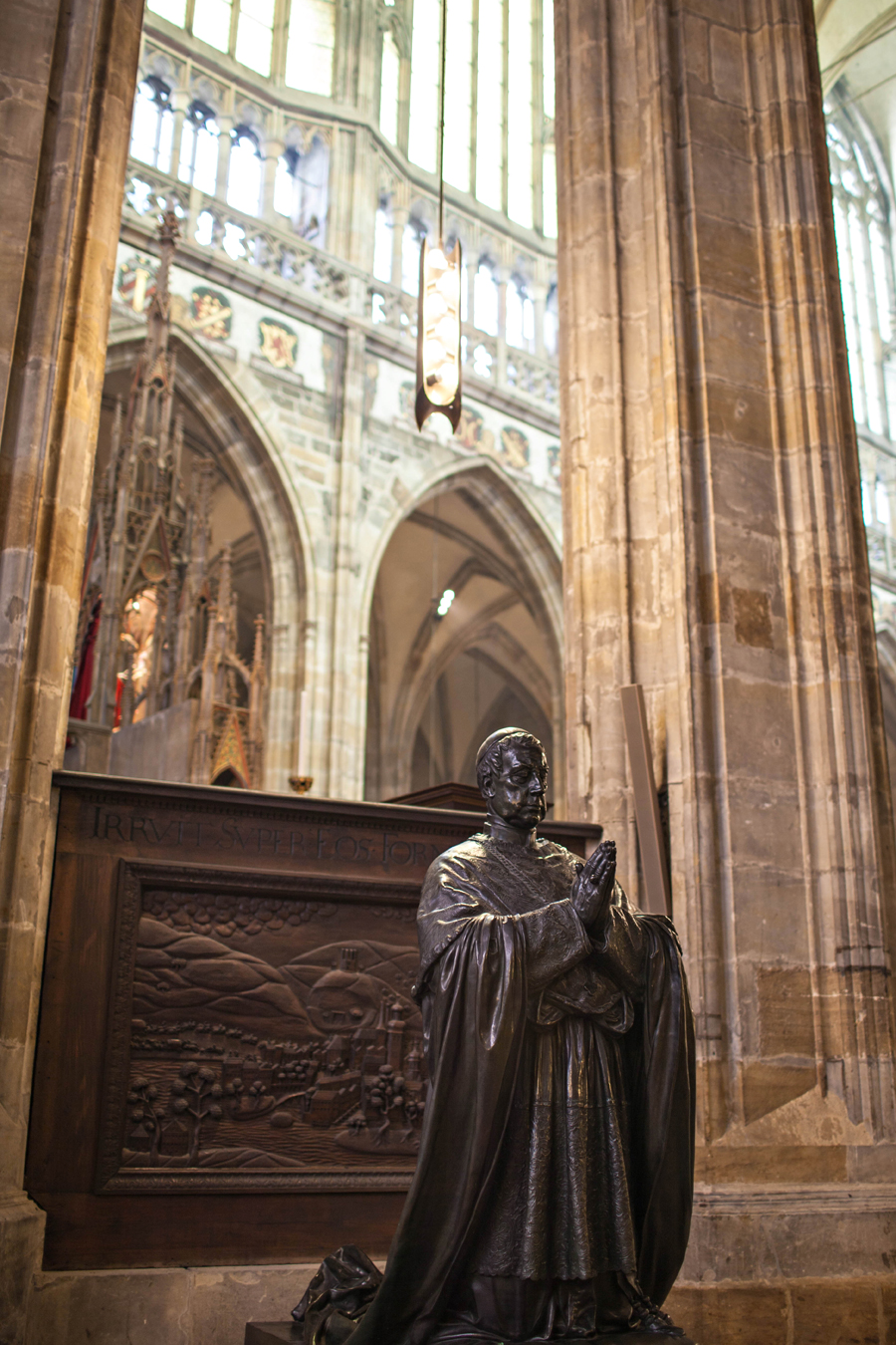 Statue St Vitus Cathedral - Entouriste
