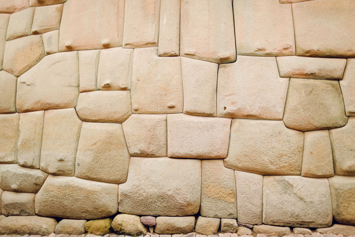 Stone Formations in Peru - Entouriste