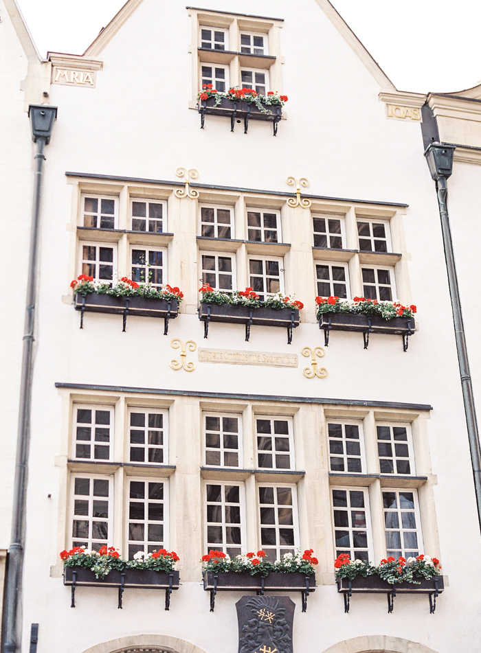 Flower Boxes in Munster Germany - Entouriste