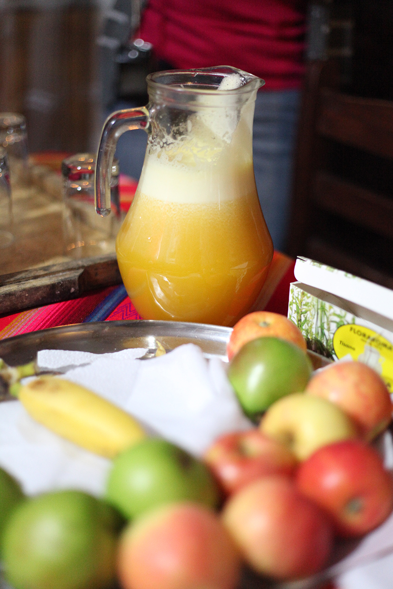 Fruit and Juice at Otavalo Huasi II in Quito Ecuador - Entouriste