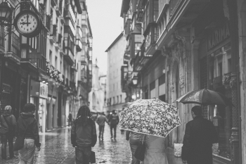 Rain in Bilbao Spain - Entouriste