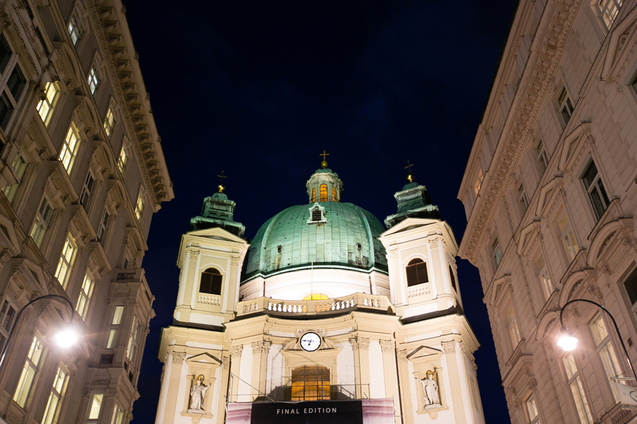 Scenes of Vienna Austria at Night - Entouriste